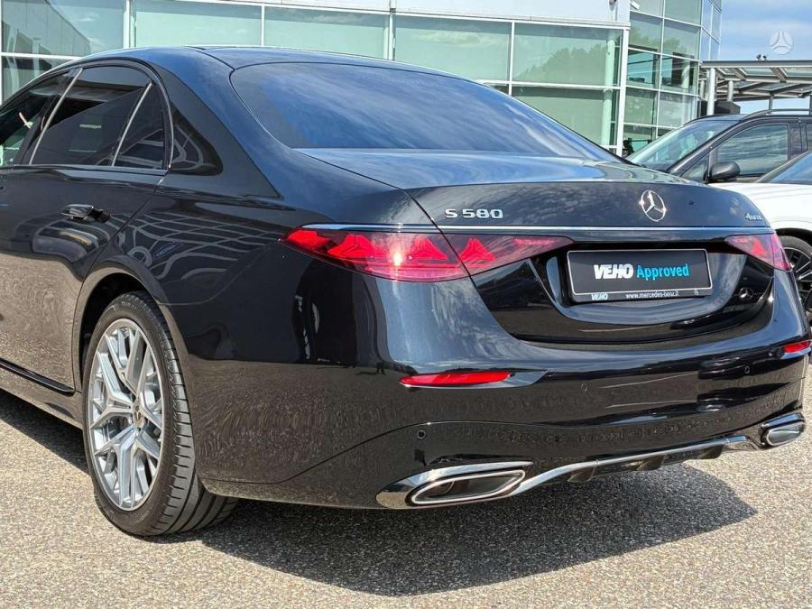 Melns Mercedes-Benz S 580 2026 Viļņa, ar dzinēja tilpumu 3.98 L un nobraukumu 15 tūkst. km par 180900 €, foto 11 vietnē AUTOMOTO.COM.LV