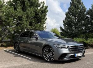 Pelēks Mercedes-Benz S 580 2022 Rīga, ar dzinēja tilpumu 3.98 L un nobraukumu 71 tūkst. km par 79500 €, foto  vietnē AUTOMOTO.COM.LV