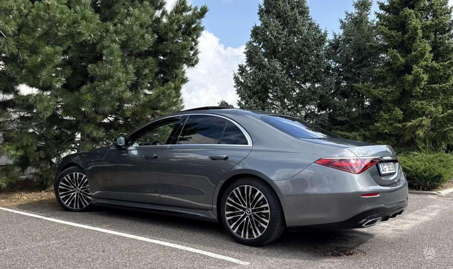 Grey Mercedes-Benz S 580 2022 in Riga, with an engine capacity of 3.98 L and mileage of 71 thousand km for 79500 €, photo 9 on AUTOMOTO.COM.LV