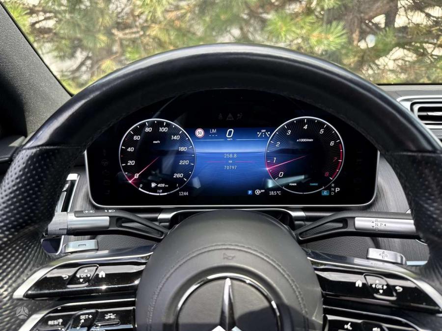 Grey Mercedes-Benz S 580 2022 in Riga, with an engine capacity of 3.98 L and mileage of 71 thousand km for 79500 €, photo 12 on AUTOMOTO.COM.LV