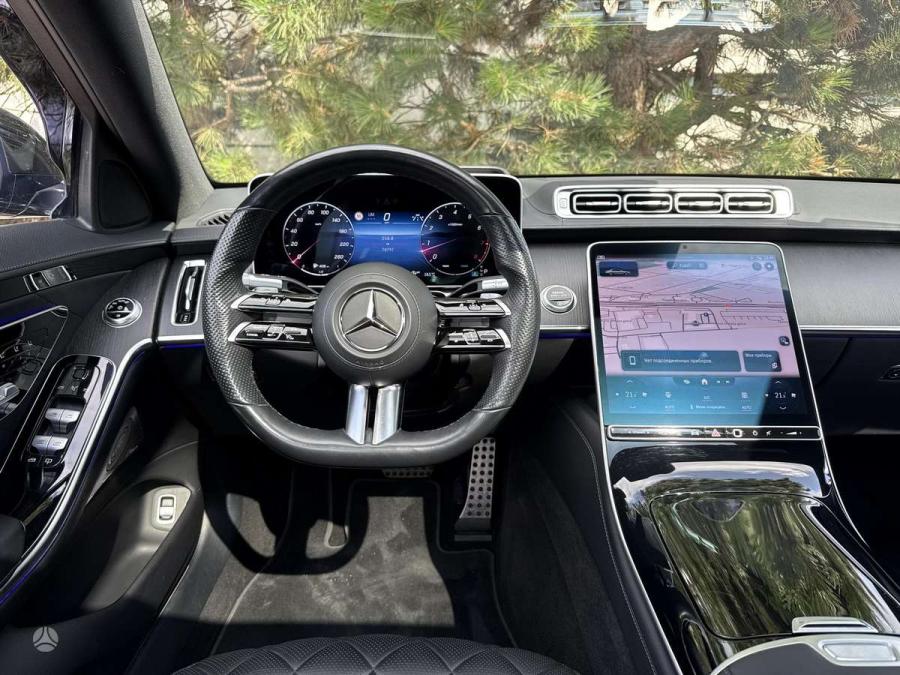 Grey Mercedes-Benz S 580 2022 in Riga, with an engine capacity of 3.98 L and mileage of 71 thousand km for 79500 €, photo 13 on AUTOMOTO.COM.LV