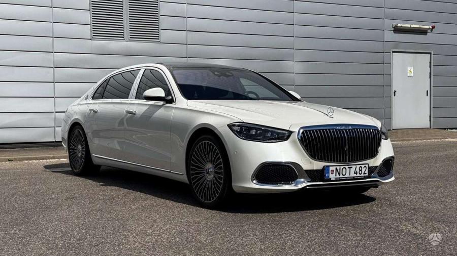 Белый Мерседес S 580 2022 в Вильнюс, объемом двигателя 3.98 л и пробегом 36 тыс. км за 135900 €, фото 4 на AUTOMOTO.COM.LV