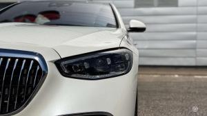 Белый Мерседес S 580 2022 в Вильнюс, объемом двигателя 3.98 л и пробегом 36 тыс. км за 135900 €, фото 10 на AUTOMOTO.COM.LV