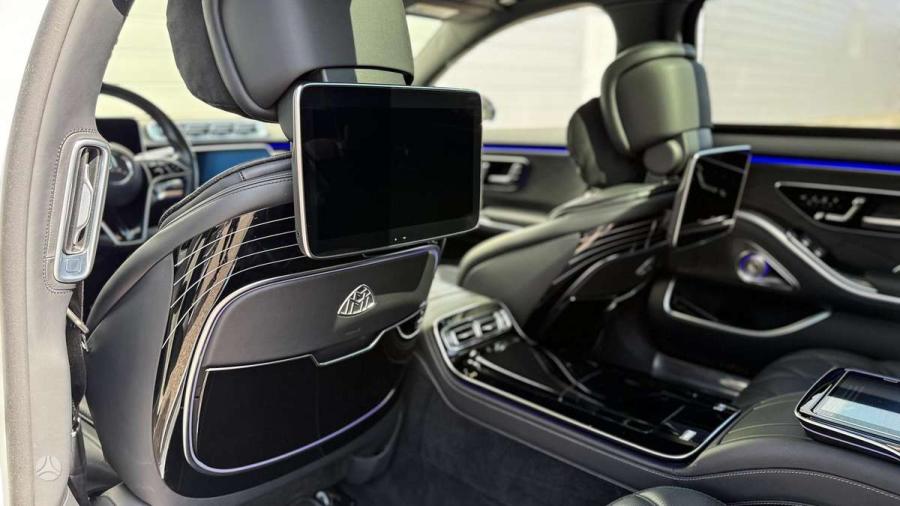 Белый Мерседес S 580 2022 в Вильнюс, объемом двигателя 3.98 л и пробегом 36 тыс. км за 135900 €, фото 24 на AUTOMOTO.COM.LV