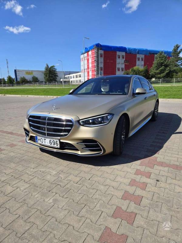 Dzeltens Mercedes-Benz S 580 2022 Klaipėda, ar dzinēja tilpumu 4.00 L un nobraukumu 75 tūkst. km par 134000 €, foto 1 vietnē AUTOMOTO.COM.LV