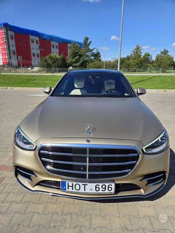 Dzeltens Mercedes-Benz S 580 2022 Klaipėda, ar dzinēja tilpumu 4.00 L un nobraukumu 75 tūkst. km par 134000 €, foto 8 vietnē AUTOMOTO.COM.LV