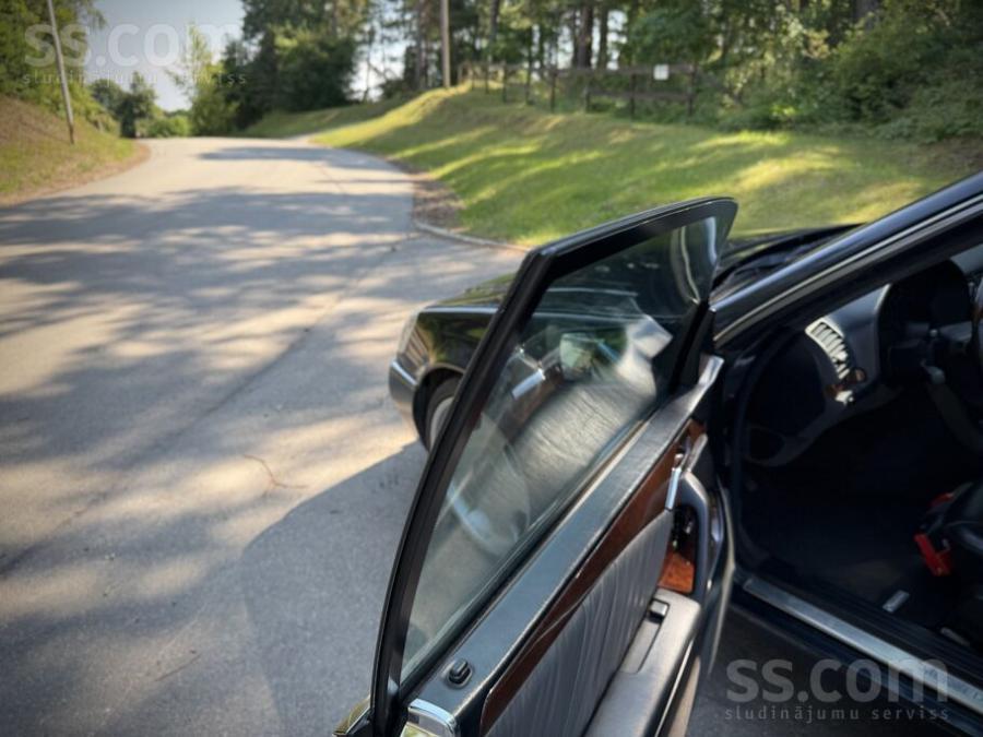 Black Mercedes-Benz s-600 1996 in Riga, with an engine capacity of 6.00 L and mileage of 187 thousand km for 26000 €, photo 16 on AUTOMOTO.COM.LV