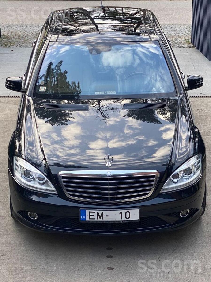 Black Mercedes-Benz s-600 2006 in Riga, with an engine capacity of 5.50 L and mileage of 229 thousand km for 10500 €, photo 1 on AUTOMOTO.COM.LV