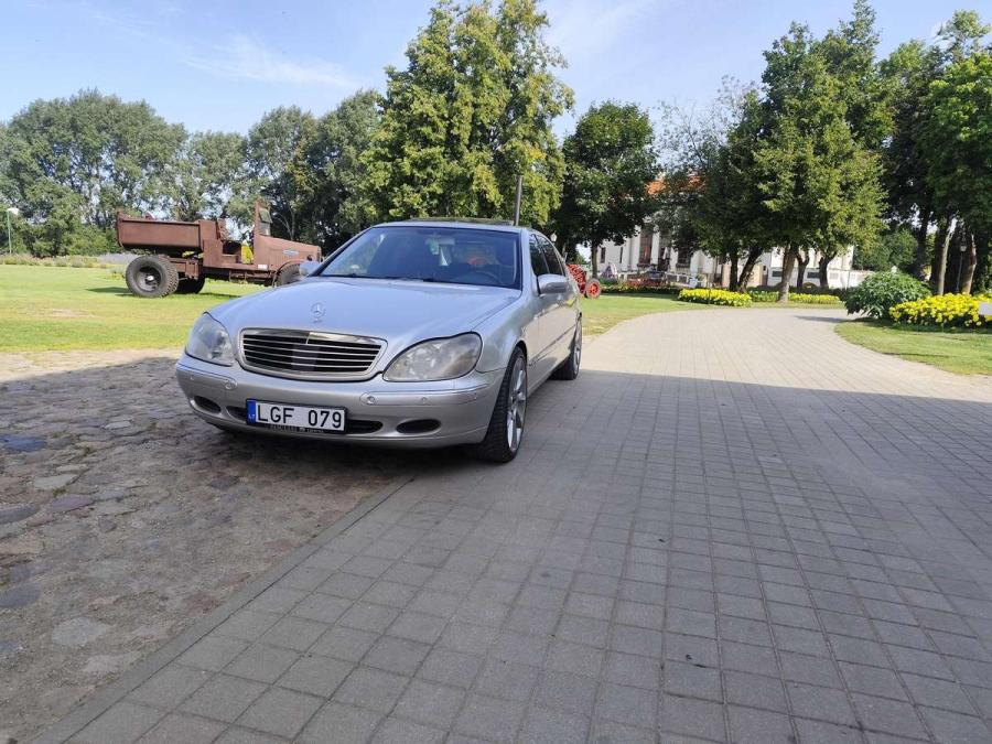 Pelēks Mercedes-Benz s-600 2001 Šauļi, ar dzinēja tilpumu 5.80 L un nobraukumu 200 tūkst. km par 6700 €, foto 8 vietnē AUTOMOTO.COM.LV