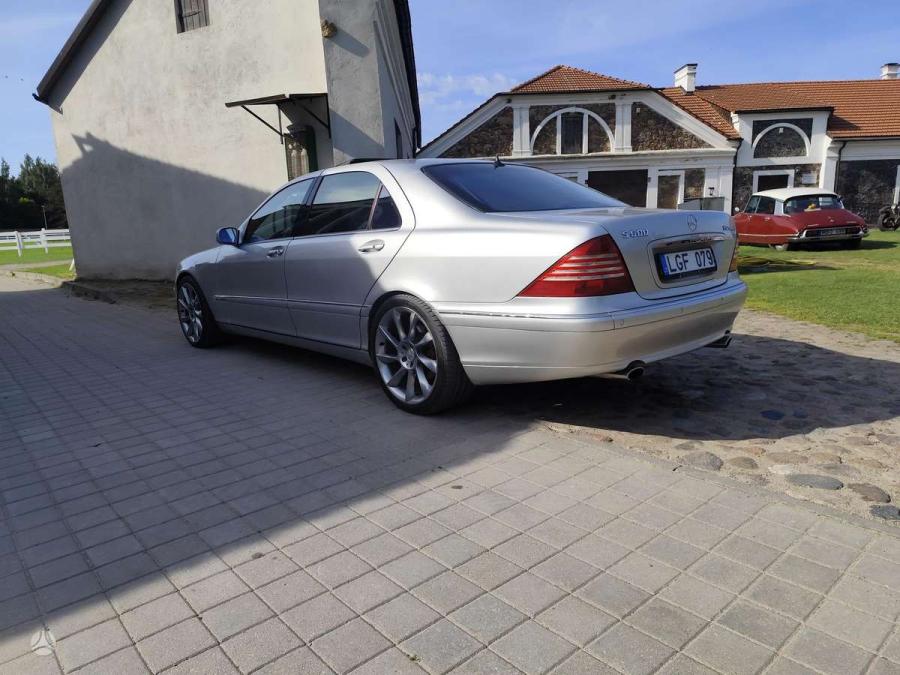Pelēks Mercedes-Benz s-600 2001 Šauļi, ar dzinēja tilpumu 5.80 L un nobraukumu 200 tūkst. km par 6700 €, foto 11 vietnē AUTOMOTO.COM.LV