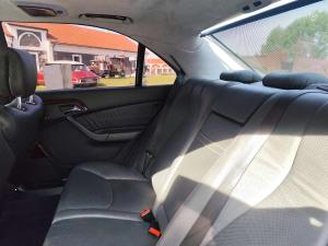 Grey Mercedes-Benz s-600 2001 in Siauliai, with an engine capacity of 5.80 L and mileage of 200 thousand km for 6700 €, photo 15 on AUTOMOTO.COM.LV