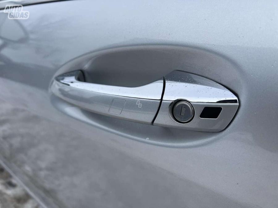 Pelēks Mercedes-Benz s-600 2006 Panevēža, ar dzinēja tilpumu 5.50 L un nobraukumu 266 tūkst. km par 8999 €, foto 14 vietnē AUTOMOTO.COM.LV