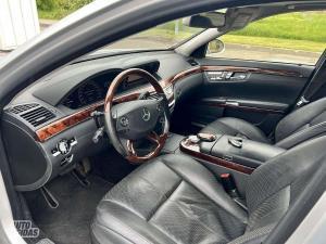 Pelēks Mercedes-Benz s-600 2006 Panevēža, ar dzinēja tilpumu 5.50 L un nobraukumu 266 tūkst. km par 8999 €, foto 17 vietnē AUTOMOTO.COM.LV
