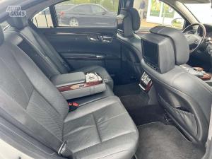 Pelēks Mercedes-Benz s-600 2006 Panevēža, ar dzinēja tilpumu 5.50 L un nobraukumu 266 tūkst. km par 8999 €, foto 33 vietnē AUTOMOTO.COM.LV