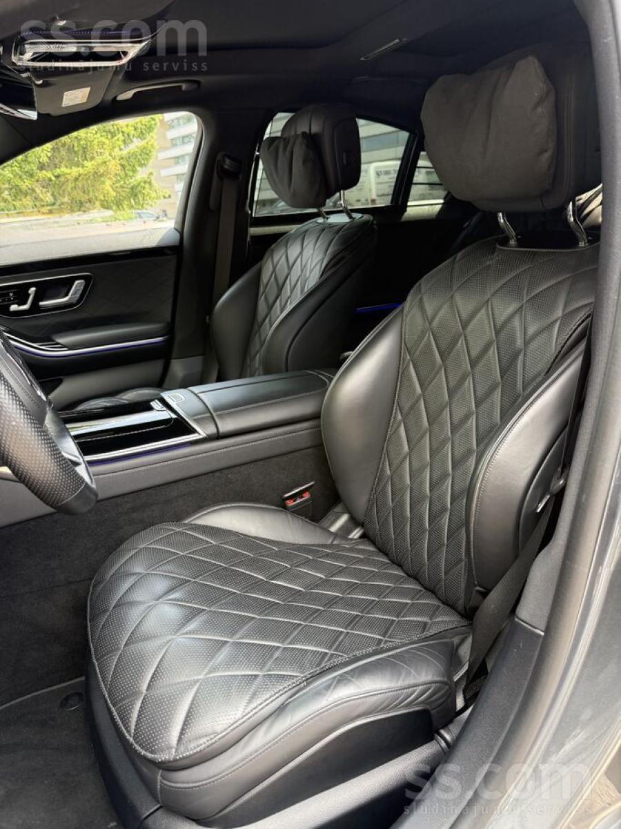 Grey Mercedes-Benz s-600 2022 in Riga, with an engine capacity of 4.00 L and mileage of 71 thousand km for 79500 €, photo 15 on AUTOMOTO.COM.LV