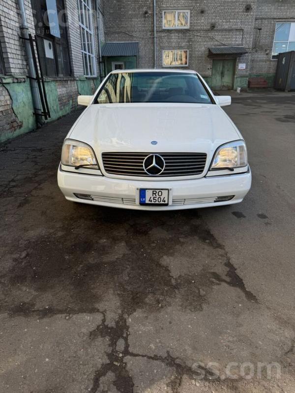 White Mercedes-Benz s-600 1994 in Riga, with an engine capacity of 6.00 L and mileage of 212 thousand km for 15555 €, photo 3 on AUTOMOTO.COM.LV