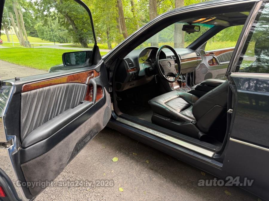 Black Mercedes-Benz S-Class 1996 in Tallinn, with an engine capacity of 5.00 L and mileage of 281 thousand km for 8700 €, photo 11 on AUTOMOTO.COM.LV