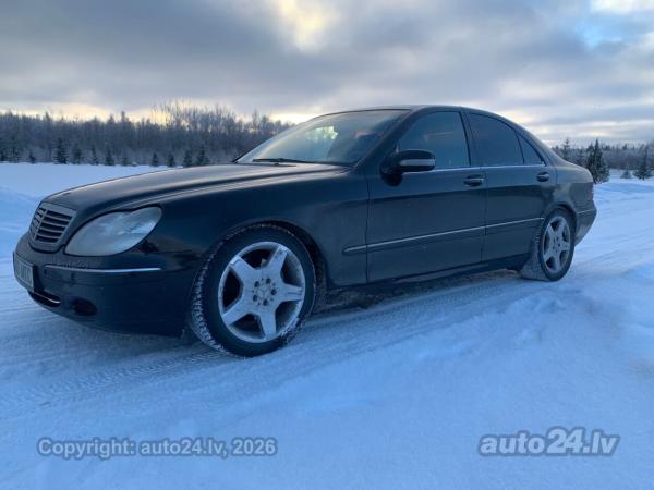 Melns Mercedes-Benz S-Class 2002 Tallina, ar dzinēja tilpumu 3.20 L un nobraukumu 301 tūkst. km par 4999 €, foto 1 vietnē AUTOMOTO.COM.LV