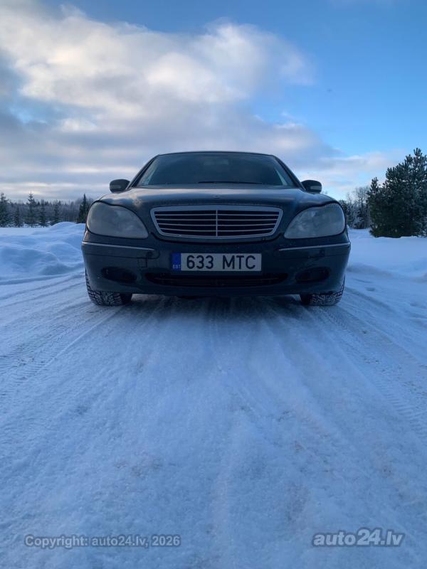 Melns Mercedes-Benz S-Class 2002 Tallina, ar dzinēja tilpumu 3.20 L un nobraukumu 301 tūkst. km par 4999 €, foto 2 vietnē AUTOMOTO.COM.LV