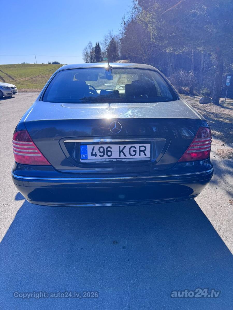 Black Mercedes-Benz S-Class 2003 in Viljandi, with an engine capacity of 3.70 L and mileage of 240 thousand km for 5000 €, photo 5 on AUTOMOTO.COM.LV