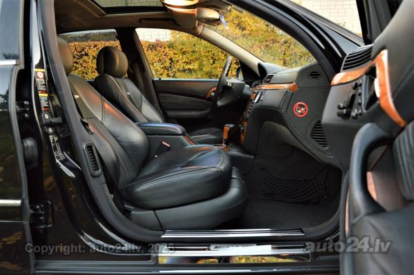Black Mercedes-Benz S-Class 2003 in Viljandi, with an engine capacity of 5.40 L and mileage of 0 thousand km for 10990 €, photo 5 on AUTOMOTO.COM.LV