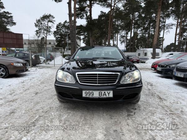 Black Mercedes-Benz S-Class 2005 in Tallinn, with an engine capacity of 3.20 L and mileage of 118 thousand km for 8999 €, photo 2 on AUTOMOTO.COM.LV