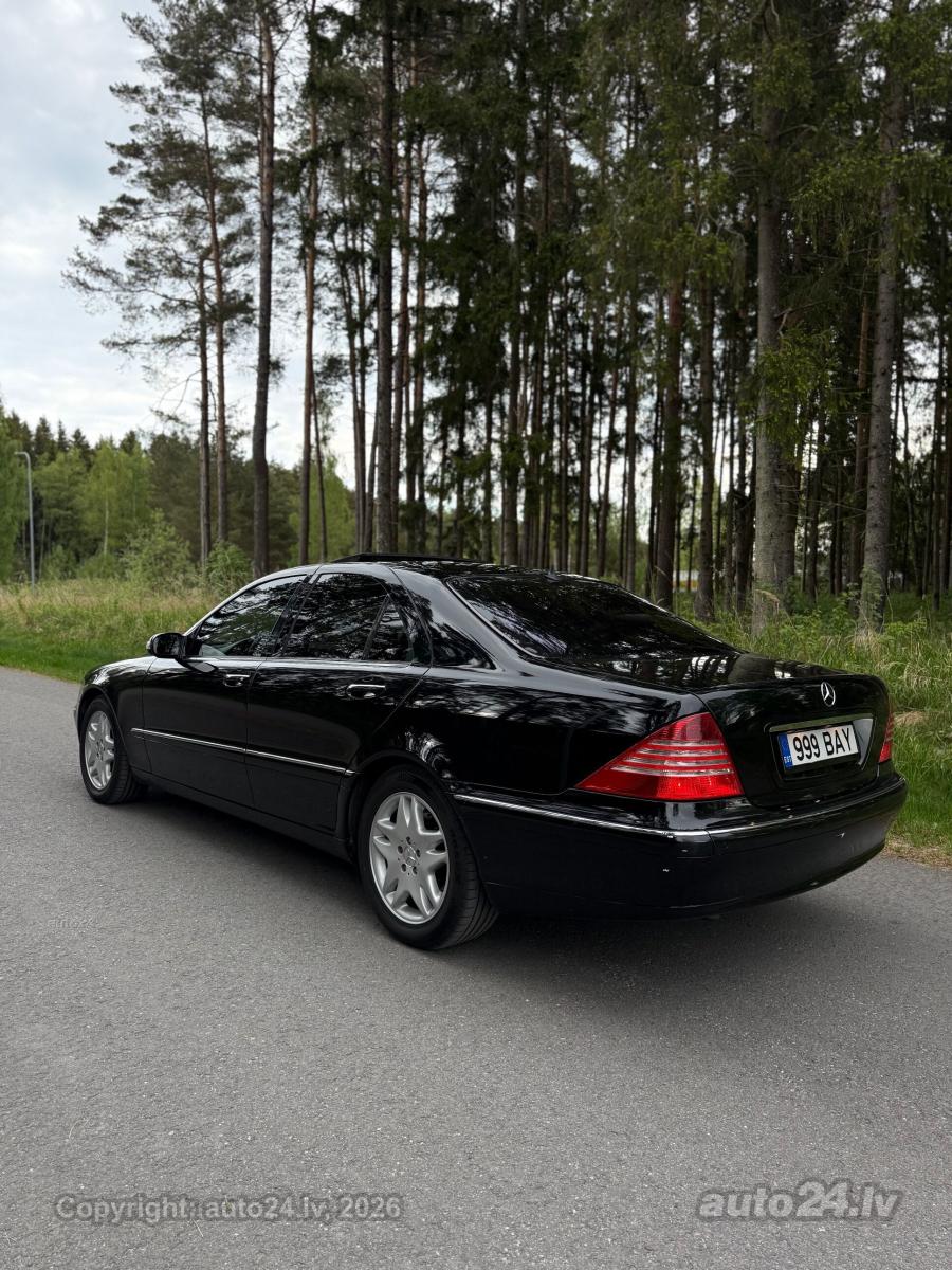 Melns Mercedes-Benz S-Class 2005 Tallina, ar dzinēja tilpumu 3.20 L un nobraukumu 127 tūkst. km par 9500 €, foto 5 vietnē AUTOMOTO.COM.LV