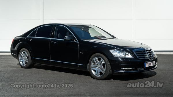 Melns Mercedes-Benz S-Class 2006 Tallina, ar dzinēja tilpumu 5.50 L un nobraukumu 88 tūkst. km par 22900 €, foto 5 vietnē AUTOMOTO.COM.LV