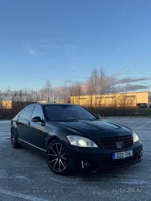 Black Mercedes-Benz S-Class 2006 in Tallinn, with an engine capacity of 4.00 L and mileage of 302 thousand km for 12500 €, photo  on AUTOMOTO.COM.LV