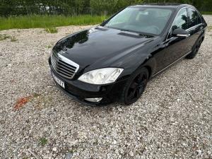 Melns Mercedes-Benz S-Class 2006 Valga, ar dzinēja tilpumu 3.00 L un nobraukumu 0 tūkst. km par 3500 €, foto 3 vietnē AUTOMOTO.COM.LV
