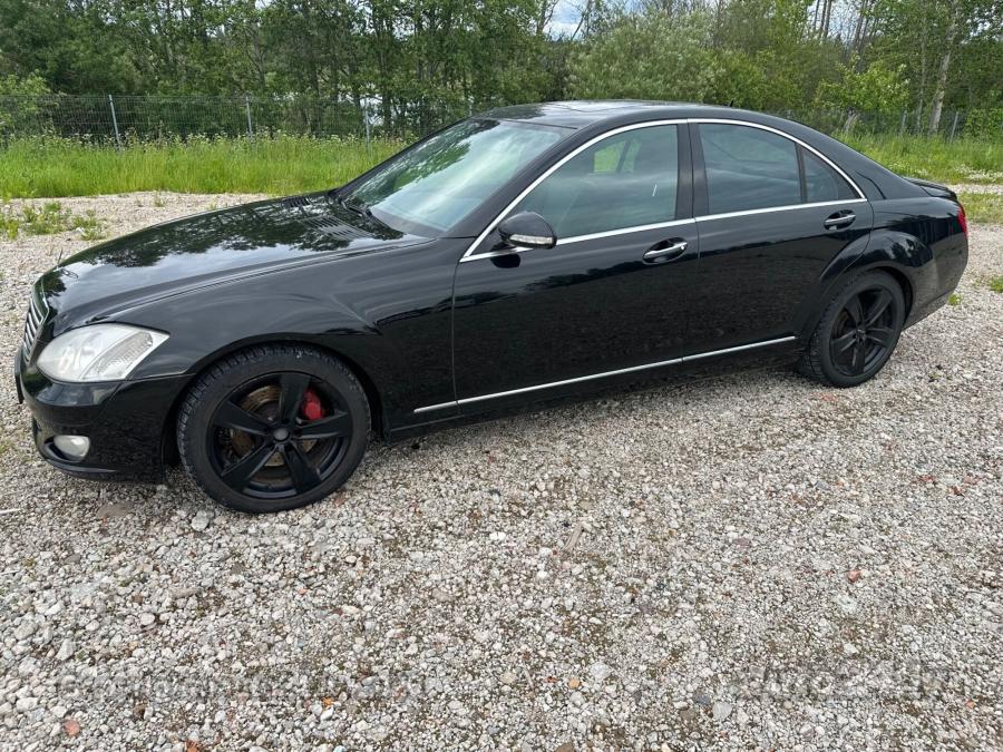Melns Mercedes-Benz S-Class 2006 Valga, ar dzinēja tilpumu 3.00 L un nobraukumu 0 tūkst. km par 3500 €, foto 6 vietnē AUTOMOTO.COM.LV