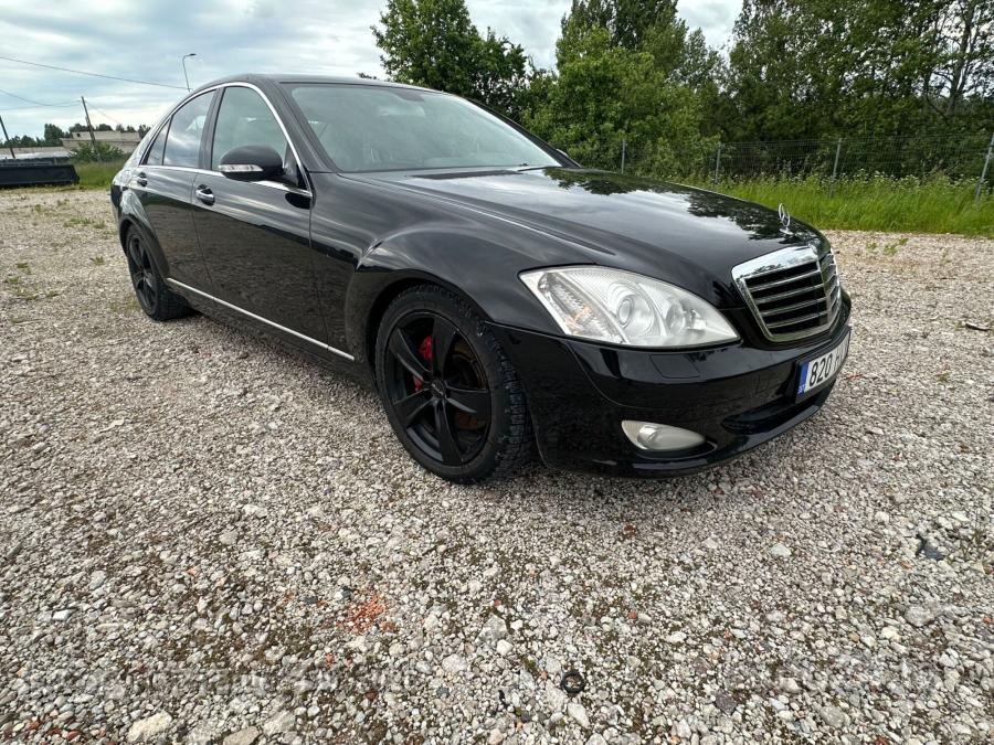 Melns Mercedes-Benz S-Class 2006 Valga, ar dzinēja tilpumu 3.00 L un nobraukumu 0 tūkst. km par 3500 €, foto 11 vietnē AUTOMOTO.COM.LV