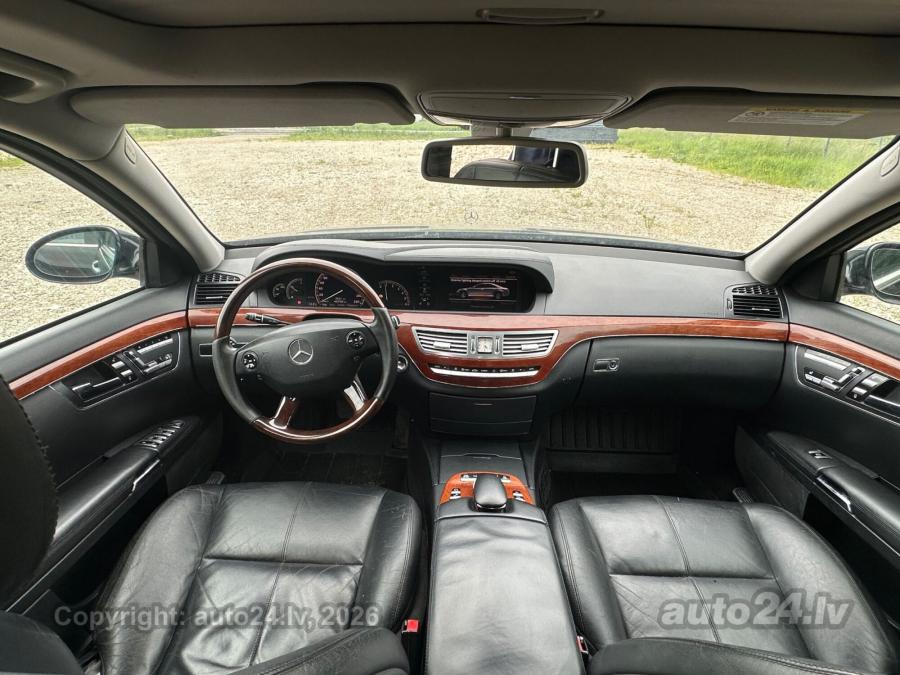 Melns Mercedes-Benz S-Class 2006 Valga, ar dzinēja tilpumu 3.00 L un nobraukumu 0 tūkst. km par 3500 €, foto 15 vietnē AUTOMOTO.COM.LV
