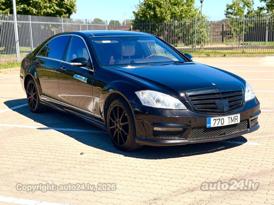 Melns Mercedes-Benz S-Class 2006 Tartu, ar dzinēja tilpumu 5.50 L un nobraukumu 332 tūkst. km par 7999 €, foto 3 vietnē AUTOMOTO.COM.LV