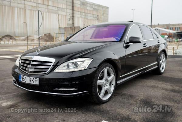 Black Mercedes-Benz S-Class 2007 in Tallinn, with an engine capacity of 4.00 L and mileage of 380 thousand km for 7499 €, photo 3 on AUTOMOTO.COM.LV