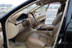 Melns Mercedes-Benz S-Class 2007 Tallina, ar dzinēja tilpumu 4.00 L un nobraukumu 380 tūkst. km par 7499 €, foto 21 vietnē AUTOMOTO.COM.LV
