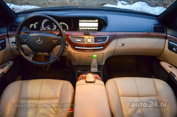 Melns Mercedes-Benz S-Class 2007 Tallina, ar dzinēja tilpumu 3.00 L un nobraukumu 398 tūkst. km par 5900 €, foto 8 vietnē AUTOMOTO.COM.LV