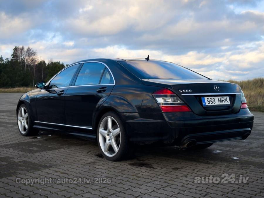 Black Mercedes-Benz S-Class 2007 in Kardla, with an engine capacity of 5.50 L and mileage of 207 thousand km for 11499 €, photo 3 on AUTOMOTO.COM.LV