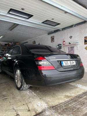 Melns Mercedes-Benz S-Class 2008 Tallina, ar dzinēja tilpumu 4.70 L un nobraukumu 297 tūkst. km par 8500 €, foto 5 vietnē AUTOMOTO.COM.LV