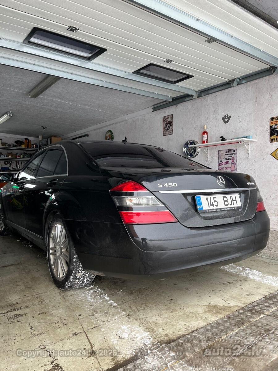 Melns Mercedes-Benz S-Class 2008 Tallina, ar dzinēja tilpumu 4.70 L un nobraukumu 297 tūkst. km par 8500 €, foto 5 vietnē AUTOMOTO.COM.LV
