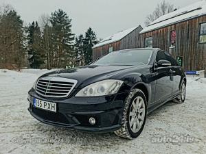 Melns Mercedes-Benz S-Class 2008 Tallina, ar dzinēja tilpumu 4.00 L un nobraukumu 298 tūkst. km par 8777 €, foto  vietnē AUTOMOTO.COM.LV