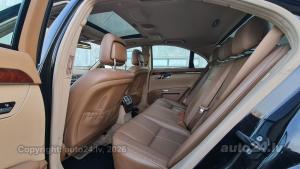Black Mercedes-Benz S-Class 2008 in Tallinn, with an engine capacity of 3.00 L and mileage of 306 thousand km for 6300 €, photo 6 on AUTOMOTO.COM.LV