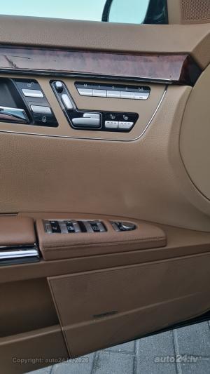Black Mercedes-Benz S-Class 2008 in Tallinn, with an engine capacity of 3.00 L and mileage of 306 thousand km for 6300 €, photo 8 on AUTOMOTO.COM.LV