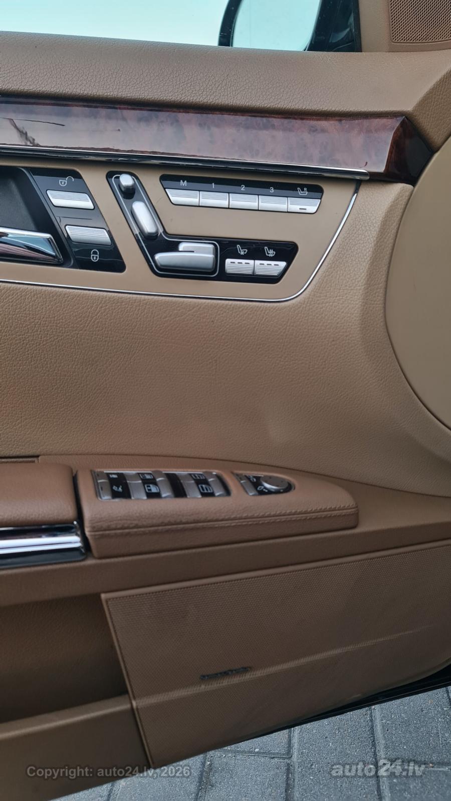 Black Mercedes-Benz S-Class 2008 in Tallinn, with an engine capacity of 3.00 L and mileage of 306 thousand km for 6300 €, photo 8 on AUTOMOTO.COM.LV