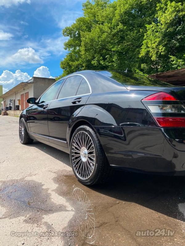 Melns Mercedes-Benz S-Class 2008 Tallina, ar dzinēja tilpumu 3.00 L un nobraukumu 411 tūkst. km par 10912 €, foto 5 vietnē AUTOMOTO.COM.LV