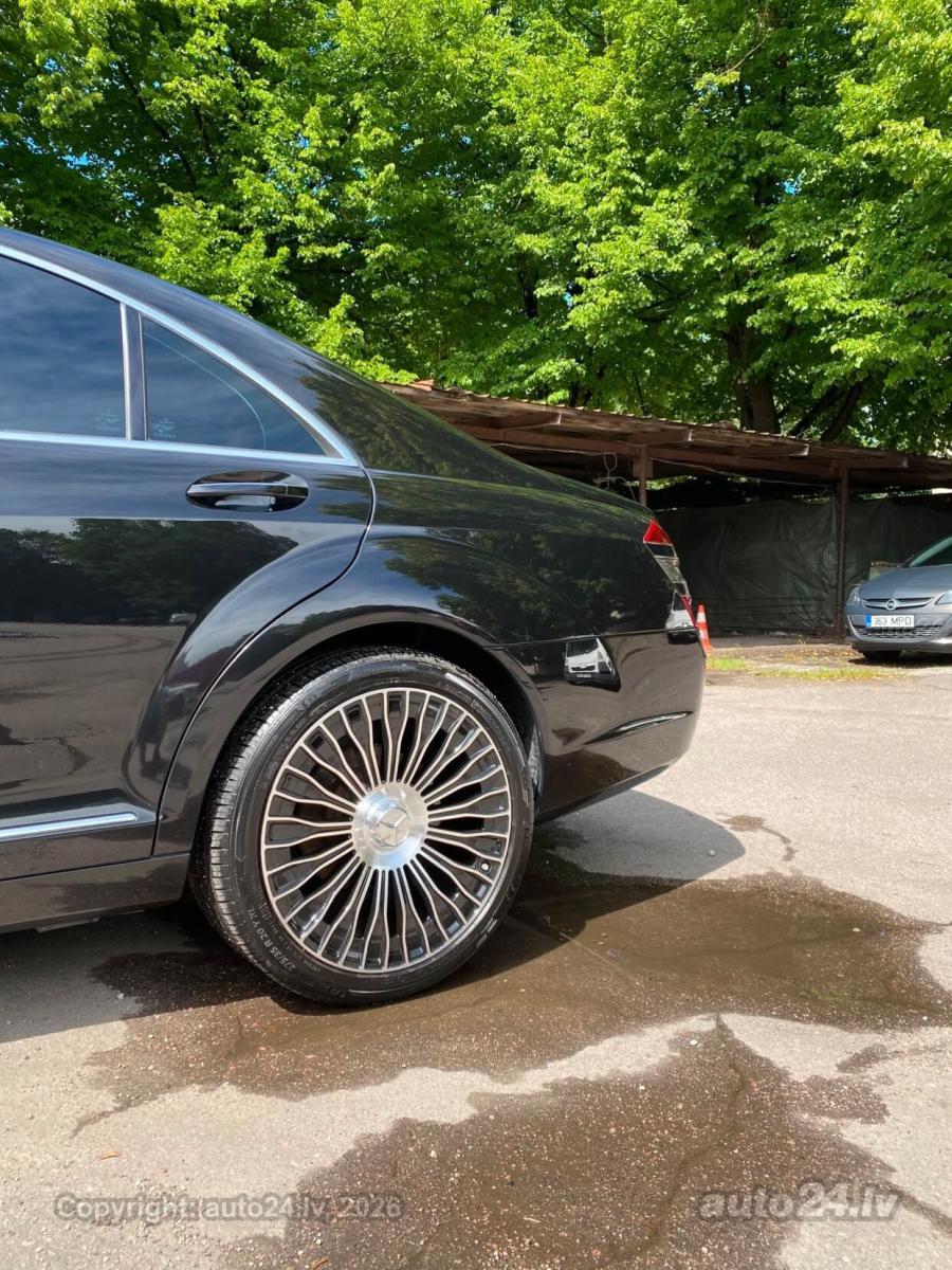Melns Mercedes-Benz S-Class 2008 Tallina, ar dzinēja tilpumu 3.00 L un nobraukumu 411 tūkst. km par 10912 €, foto 7 vietnē AUTOMOTO.COM.LV