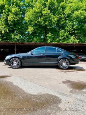 Melns Mercedes-Benz S-Class 2008 Tallina, ar dzinēja tilpumu 3.00 L un nobraukumu 411 tūkst. km par 10912 €, foto 8 vietnē AUTOMOTO.COM.LV