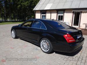 Черный Мерседес С Класс 2008 в Таллин, объемом двигателя 4.00 л и пробегом 328 тыс. км за 12000 €, фото 6 на AUTOMOTO.COM.LV