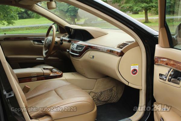 Mercedes-Benz S-Class 2008 Tartu vietnÄ Melns Mercedes-Benz S-Class 2008 Tartu, ar dzinÄja tilpumu 3.00 L un nobraukumu 355 tÅ«kst. km par 5000 ā¬, foto 6 vietnÄ AUTOMOTO.COM.LV