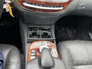 Black Mercedes-Benz S-Class 2008 in Tallinn, with an engine capacity of 5.50 L and mileage of 68 thousand km for 8699 €, photo 14 on AUTOMOTO.COM.LV
